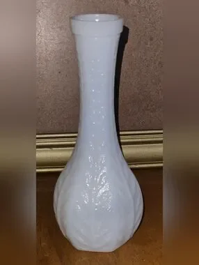 FTD | Accents | Vintage Ftd Milk Glass Opaque Bud Rose Vase 981 1 Tall ...